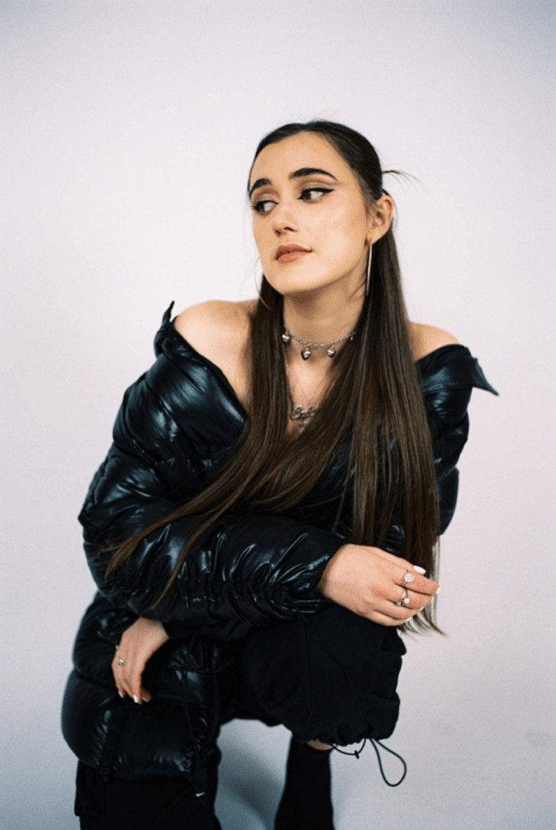 Chelsea Warner – Nervous (feat. Emalia)